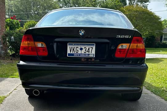 2002 BMW 325i Sedan for Sale - Cars & Bids