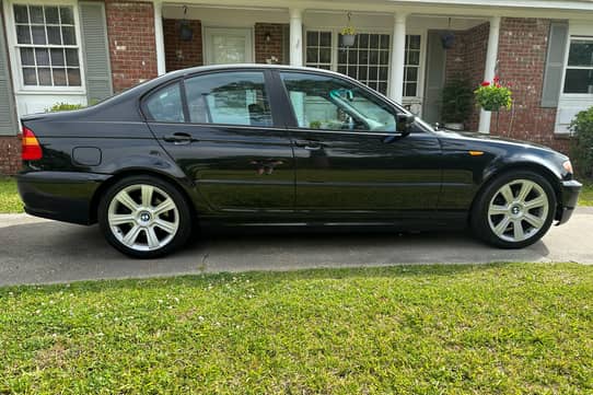 2002 BMW 325i Sedan for Sale - Cars & Bids