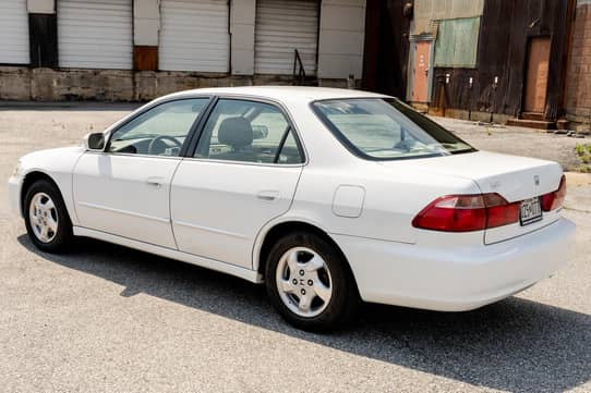 1998 Honda Accord EX Sedan VIN: 1HGCG5554WA163166 for Sale - Cars & Bids