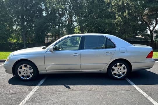 2002 Lexus LS 430 VIN: JTHBN30F520083426 for Sale - Cars & Bids