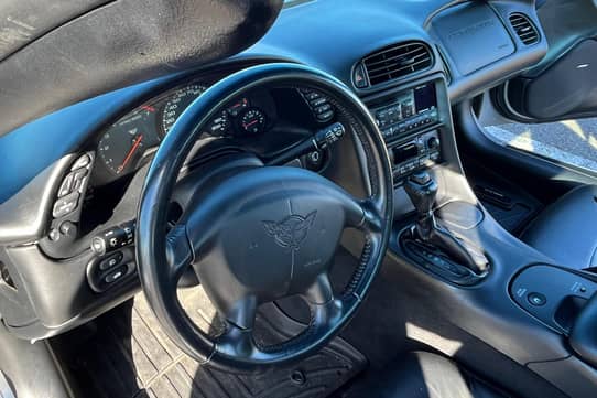 2004 Chevrolet Corvette Coupe VIN: 1G1YY22G245134026 for Sale - Cars & Bids