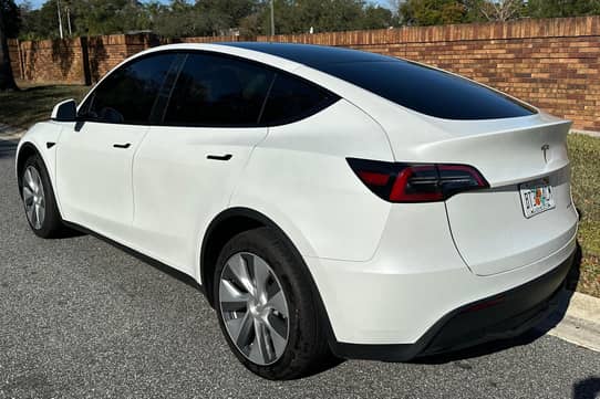 2023 Tesla Model Y Standard Range AWD VIN: 7SAYGDEE2PA103944 for Sale ...