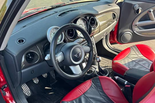 2004 Mini Cooper S MC40 VIN: WMWRE33414TD88854 for Sale - Cars & Bids