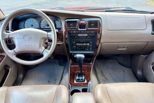 2001 Toyota 4Runner Limited VIN: JT3GN87R910205518 for Sale - Cars & Bids