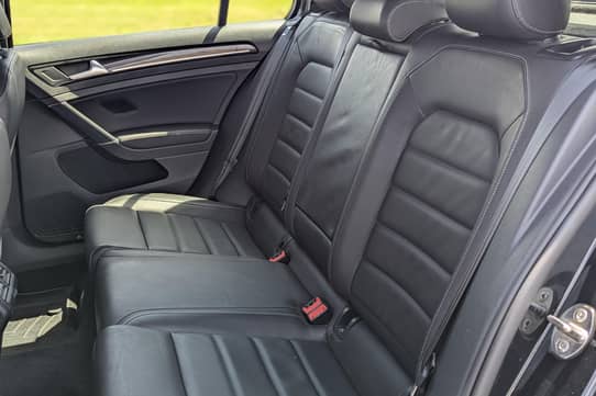 2015 Volkswagen Golf R VIN: WVWLF7AUXFW218300 for Sale - Cars & Bids