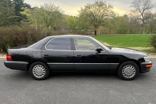 1991 Lexus LS 400 VIN: JT8UF11E3M0052274 for Sale - Cars & Bids