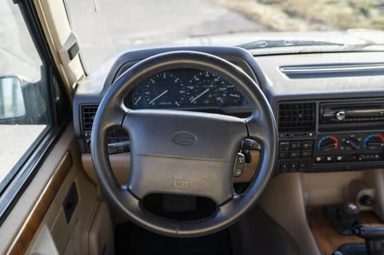 1995 Range Rover Classic auction - Cars & Bids