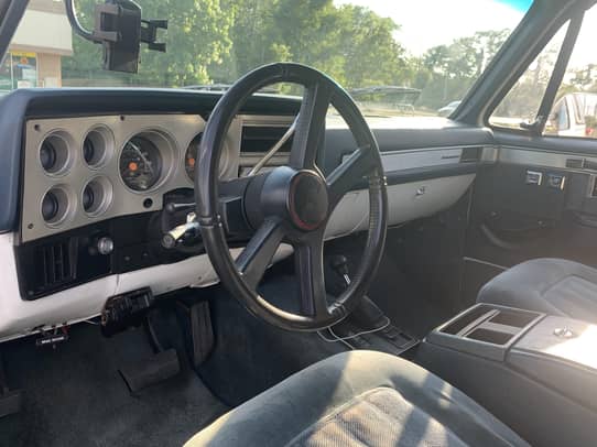 1990 GMC Jimmy auction - Cars & Bids