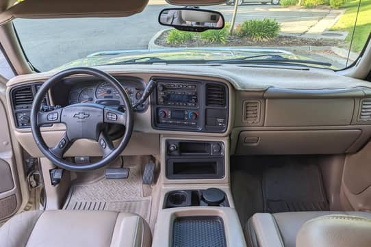 2004 Chevy Silverado Interior