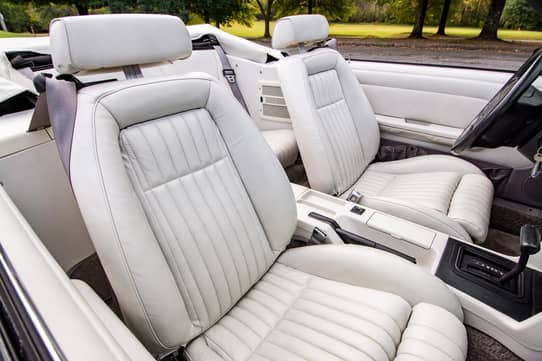 1990 Ford Mustang Interior
