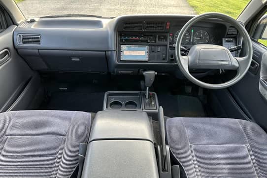1992 Toyota HiAce Super Custom 4WD for Sale - Cars & Bids