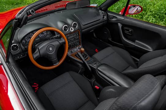 1999 Mazda MX 5 Miata auction Cars Bids
