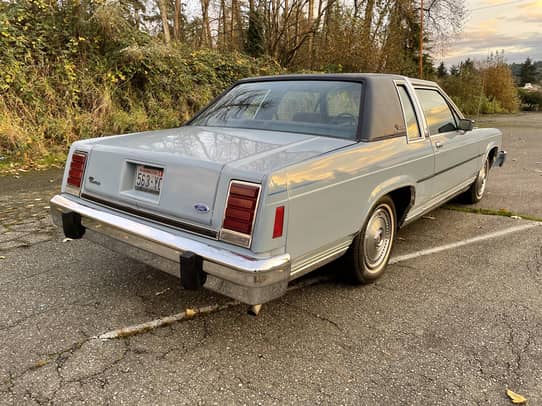 1987 Ford LTD Crown Victoria auction - Cars & Bids