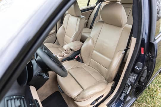 2004 BMW 330i ZHP Sedan auction - Cars & Bids