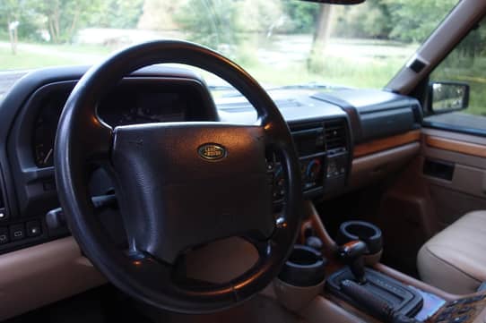 1995 Range Rover Classic auction - Cars & Bids
