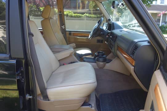 1995 Range Rover Classic auction - Cars & Bids