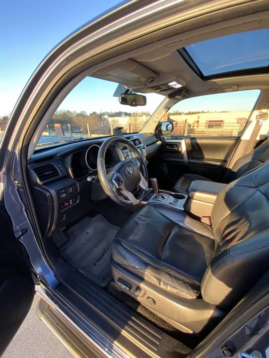 2012 Toyota 4Runner Limited 4x4 auction - Cars & Bids