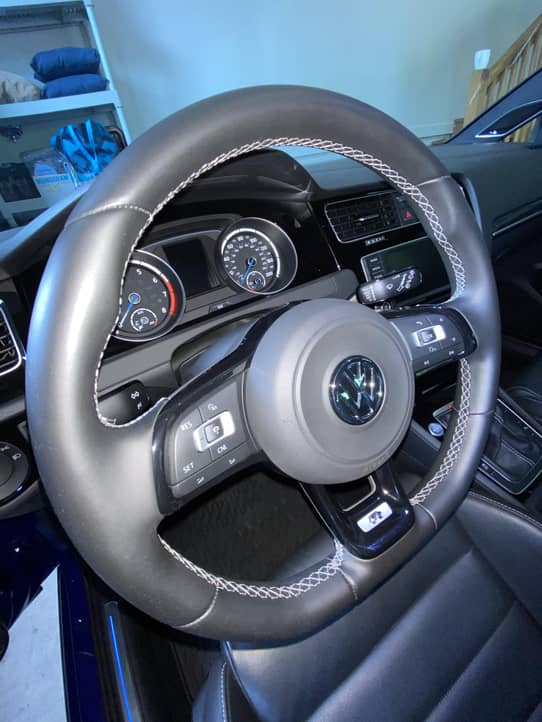 2016 Volkswagen Golf R auction - Cars & Bids