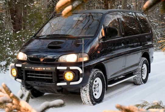 1995 Mitsubishi Delica Space Gear Exceed 4WD auction - Cars & Bids