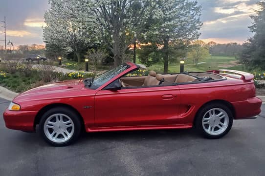 1998 Ford Mustang GT Convertible auction - Cars & Bids