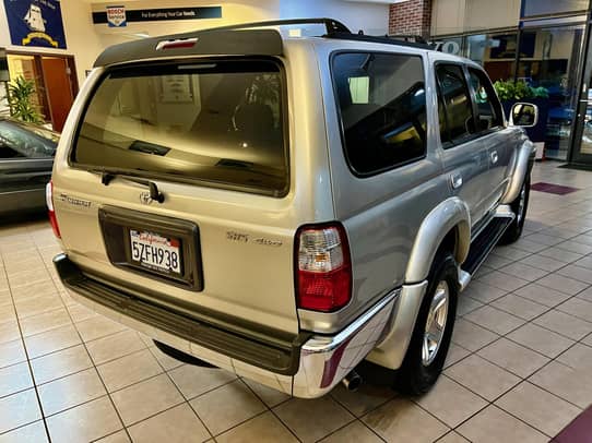 2001 Toyota 4Runner SR5 V6 4x4 auction - Cars & Bids
