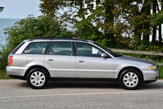 2001 Audi A4 Avant 1.8T Quattro auction - Cars & Bids