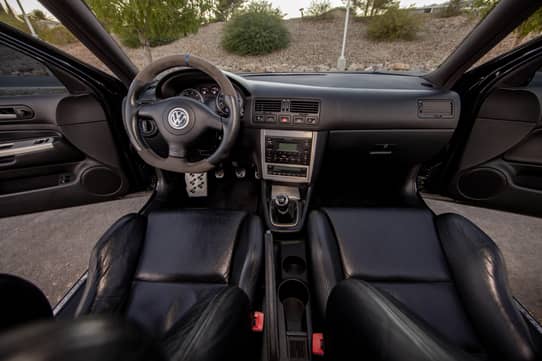 2004 Volkswagen Golf R32 auction - Cars & Bids