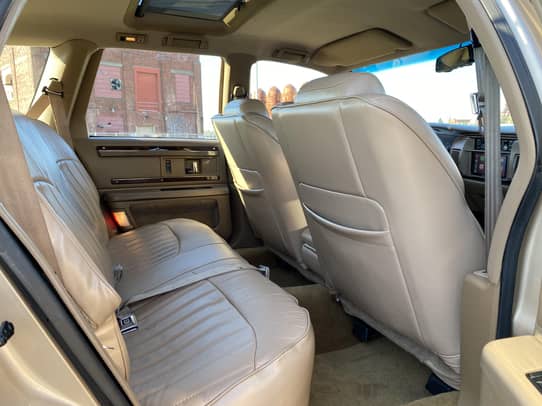 1995 Buick Roadmaster Estate Wagon auction - Cars & Bids