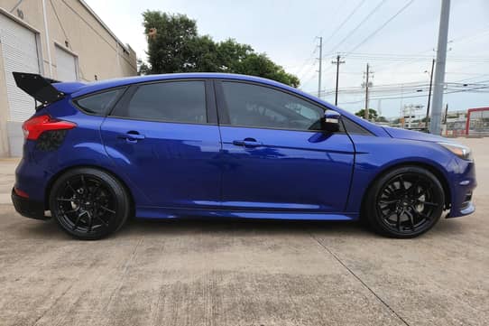 2015 Ford Focus ST VIN: 1FADP3L90FL300384 for Sale - Cars & Bids