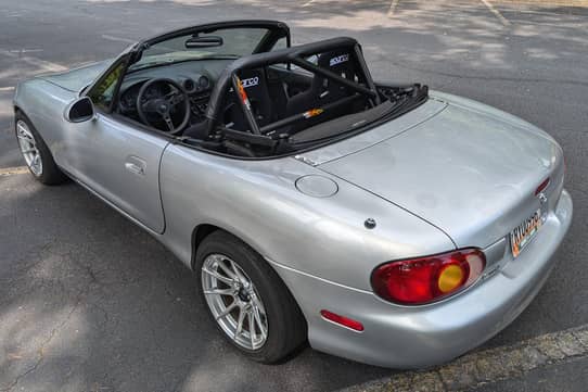 2000 Mazda MX-5 Miata VIN: JM1NB353XY0148561 for Sale - Cars & Bids