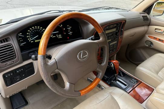 2001 Lexus LX 470 VIN: JTJHT00W813505957 for Sale - Cars & Bids