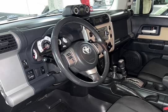 2014 Toyota FJ Cruiser VIN: JTEBU4BFXEK190712 for Sale - Cars & Bids