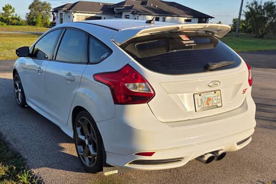 2014 Ford Focus ST VIN: 1FADP3L98EL135750 for Sale - Cars & Bids
