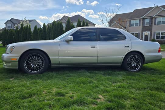 2000 Lexus LS 400 VIN: JT8BH28F1Y0176524 for Sale - Cars & Bids