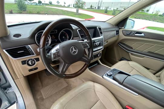 2015 Mercedes-Benz GL550 VIN: 4JGDF7DE5FA550033 for Sale - Cars & Bids