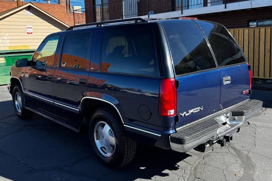 1998 GMC Yukon SLT 4x4 VIN: 1GKEK13R0WJ724942 for Sale - Cars & Bids
