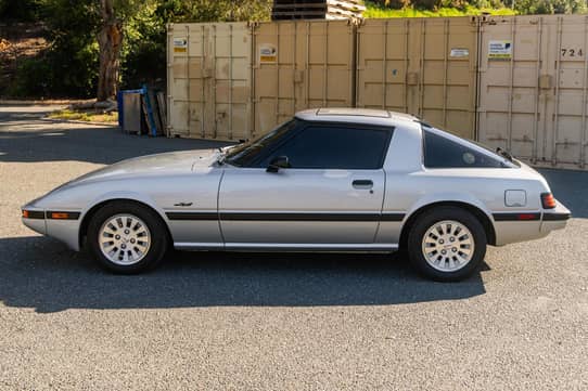 1984 Mazda RX-7 GSL-SE VIN: JM1FB3323E0833172 for Sale - Cars & Bids
