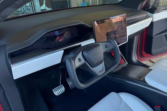 2022 Tesla Model X Plaid VIN: 7SAXCBE63NF332900 for Sale - Cars & Bids