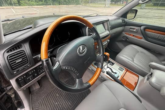 2004 Lexus LX 470 VIN: JTJHT00W343547330 for Sale - Cars & Bids