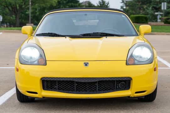 2001 Toyota MR2 Spyder VIN: JTDFR320710029771 for Sale - Cars & Bids