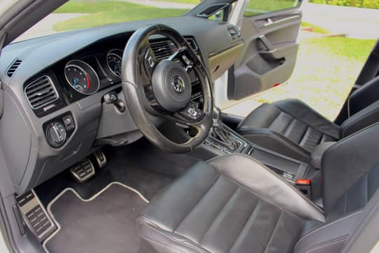 2017 Volkswagen Golf R auction - Cars & Bids