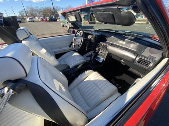 1992 Ford Mustang LX 5.0 Summer Edition auction - Cars & Bids