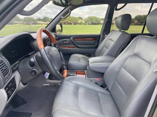 2000 Lexus LX470 auction - Cars & Bids