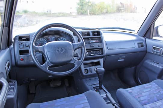 1997 Toyota RAV4 auction - Cars & Bids