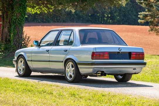 1990 BMW 325i Sedan VIN: WBAAD231XLED27974 for Sale - Cars & Bids