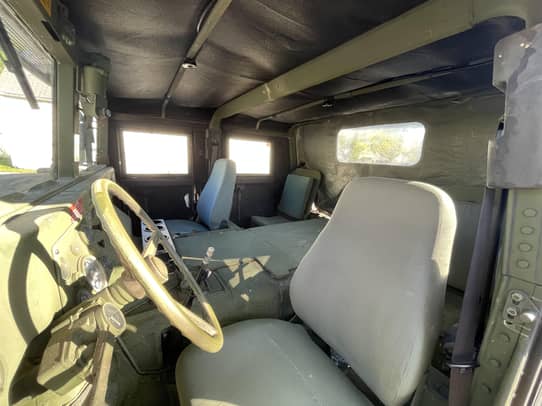 1995 AM General M998 auction - Cars & Bids