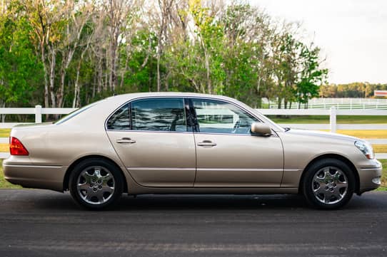 2001 Lexus LS 430 VIN: JTHBN30F410040209 for Sale - Cars & Bids