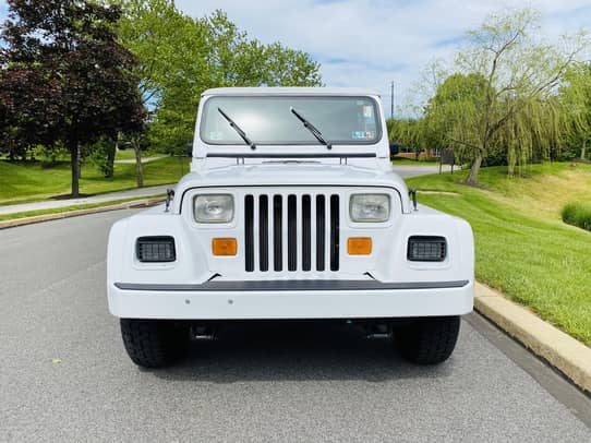 1993 Jeep Wrangler Renegade auction - Cars & Bids