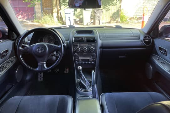 2003 Lexus IS 300 auction - Cars & Bids
