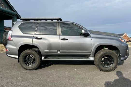 2016 Lexus GX 460 VIN: JTJBM7FXXG5124961 for Sale - Cars & Bids